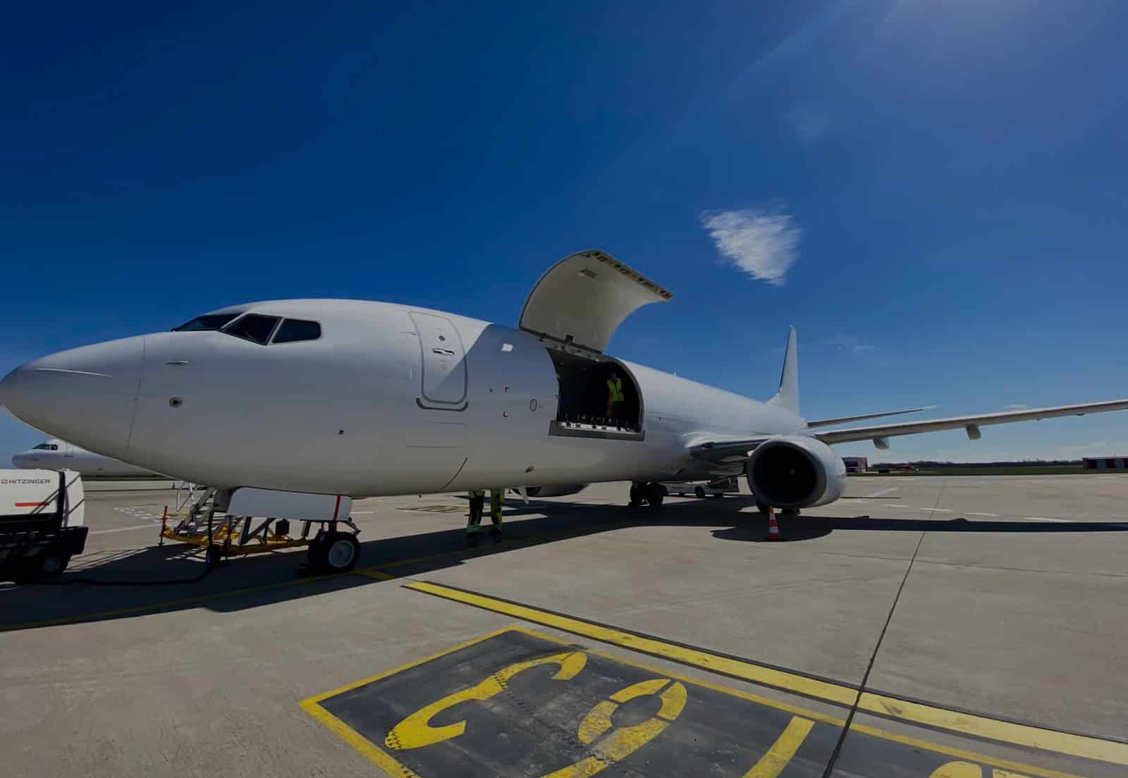 Narrowbody freighter fleet: 737 nears tipping point between -800Fs and ...