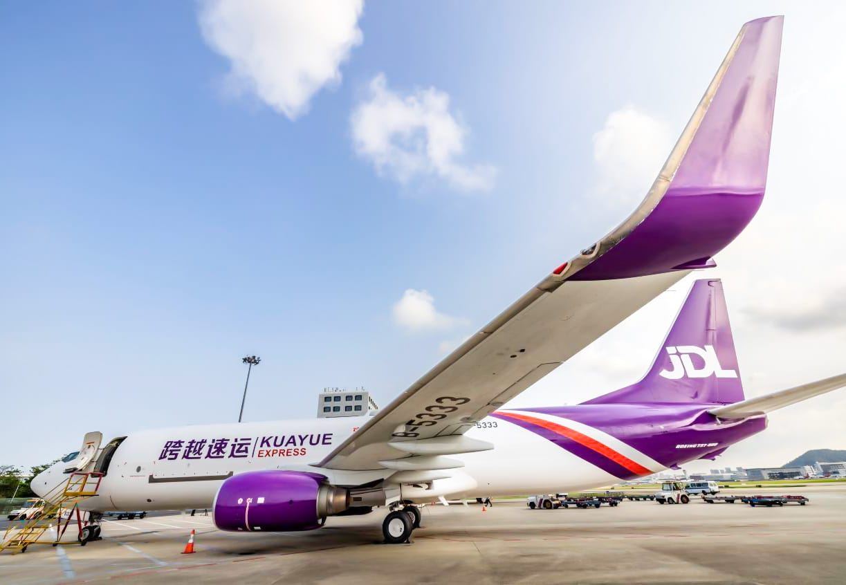 JD begins flying 5th 737-800BCF - Cargo Facts