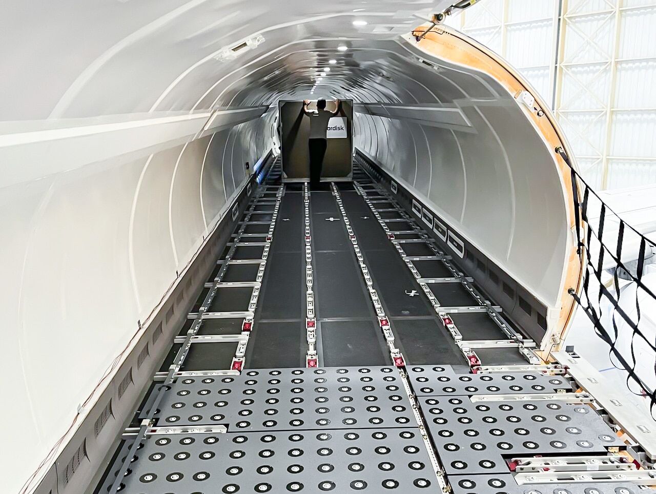 U.S. Cargo Systems completes CLS for Embraer prototype - Cargo Facts
