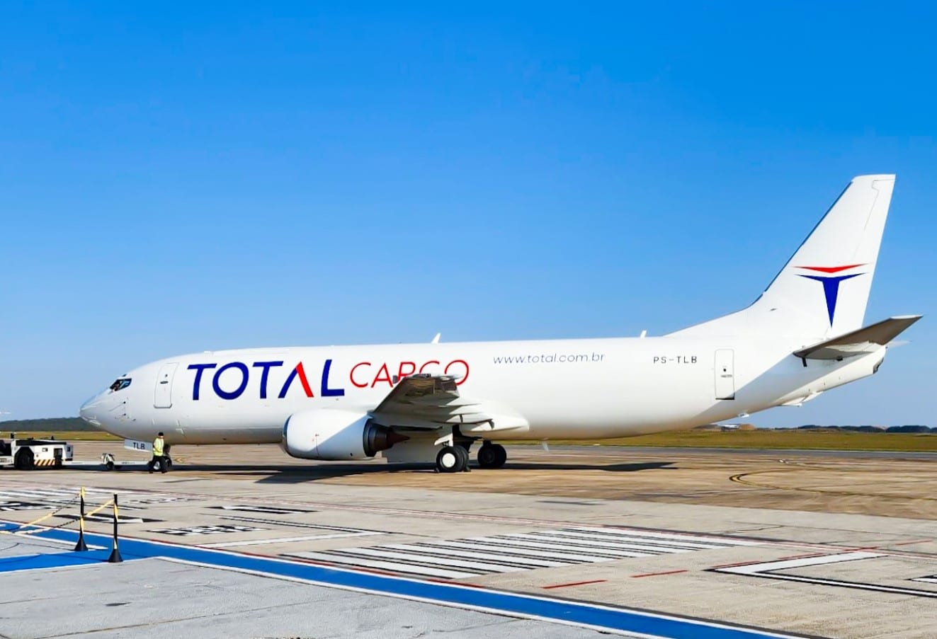 Total 737-400SF destroyed by cargo fire - Cargo Facts